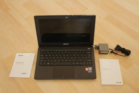 Test ASUS VivoBook X200CA-KX003DU recenze – 1U